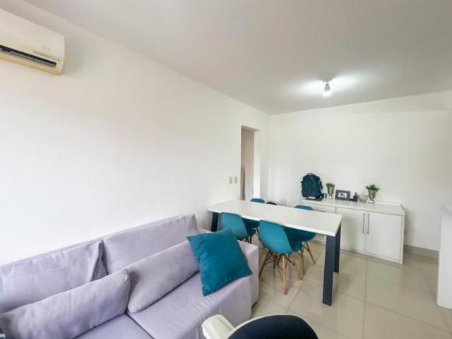 Apartamento de 1 dormitório com vaga no bairro Jardim Botânico em Porto Alegre/RS