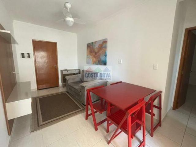 Apartamento de 1 dormitório com vista mar