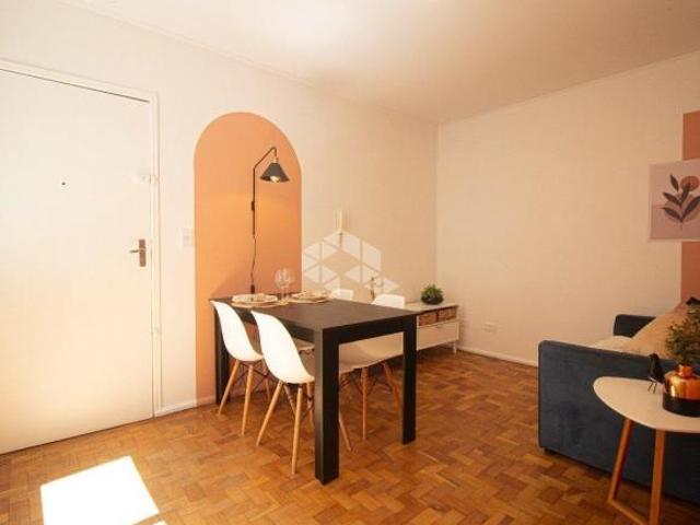 Apartamento de 1 dormitório com 1 vaga coberta e escriturada