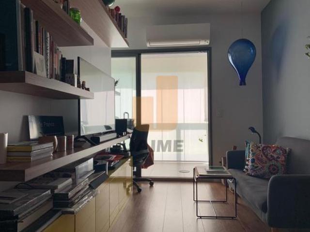 Apartamento de 1 dormitório com 1 vaga em Pinheiros