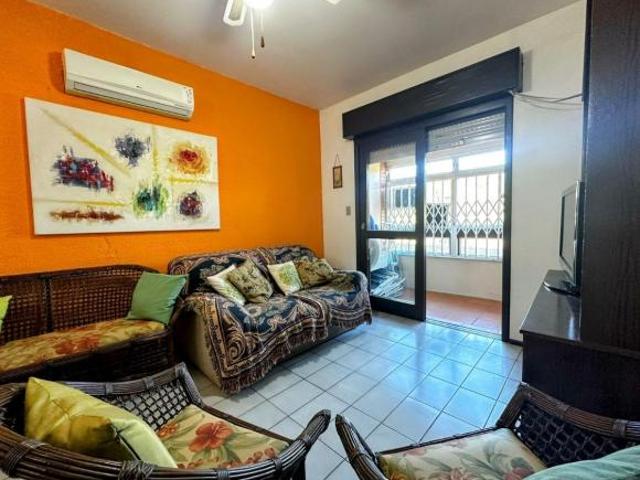 Apartamento de 1 dormitório á venda em Capão Novo