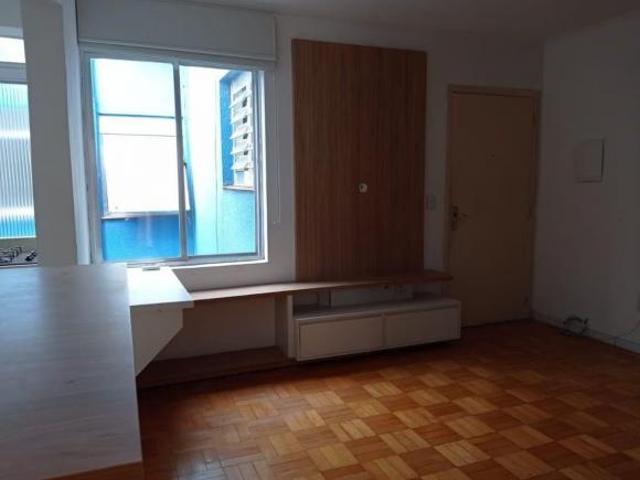 Apartamento de 1 dormitório à venda em Menino Deus, Porto Alegre