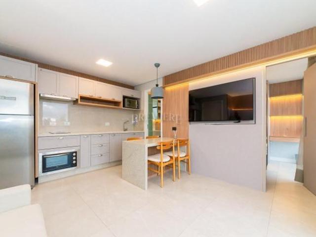 Apartamento de 1 dormitório à venda no Batel Cur