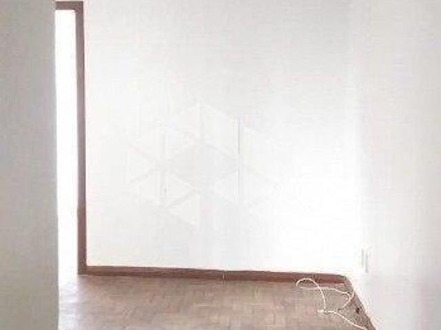 Apartamento de 1 dormitório amplo a metros do Zaffari da Fernando Machado e do Cais Embarcadeiro