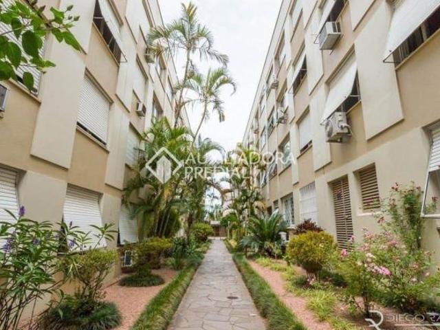 Apartamento de 1 dormitório, amplo, próximo à Sogipa, no bairro São João