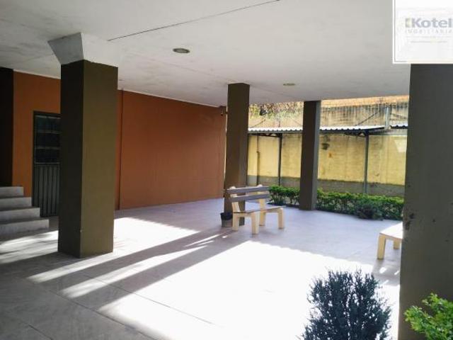 Apartamento de 1 dormitório, de frente, andar alto, elevador, vista para o Lago