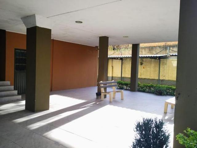 Apartamento de 1 dormitório, de frente, andar alto, elevador, vista para o Lago Guaíba