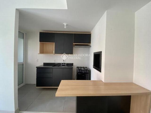 Apartamento de 1 dormitório e garagem no FWD, no Central Parque em Porto Alegre