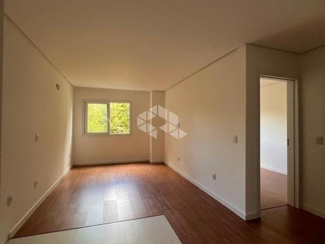 Apartamento de 1 dormitório e garagem coberta em Gramado