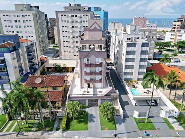 Apartamento de 1 dormitório em Caiobá, prédio com piscina