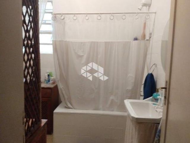 Apartamento de 1 dormitório,living,banheiro social, térreo,fundos com 61