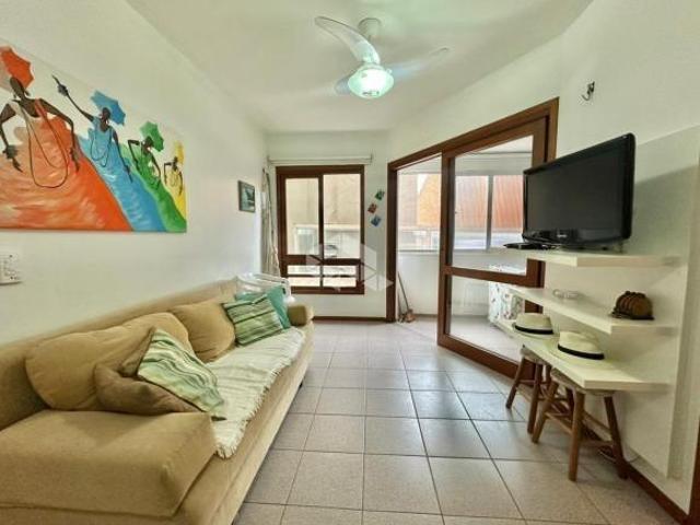 Apartamento de 1 Dormitório Mobiliado com Churrasqueira e Box no Centro de Capão da Canoa/RS