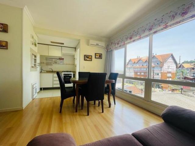 APARTAMENTO DE 1 DORMITÓRIO NO CENTRO DE GRAMADO
