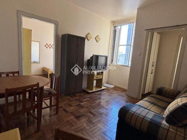APARTAMENTO DE 1 DORMITÓRIO NO CENTRO HISTÓRICO