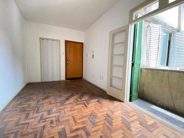 Apartamento de 1 dormitório no Centro Histórico