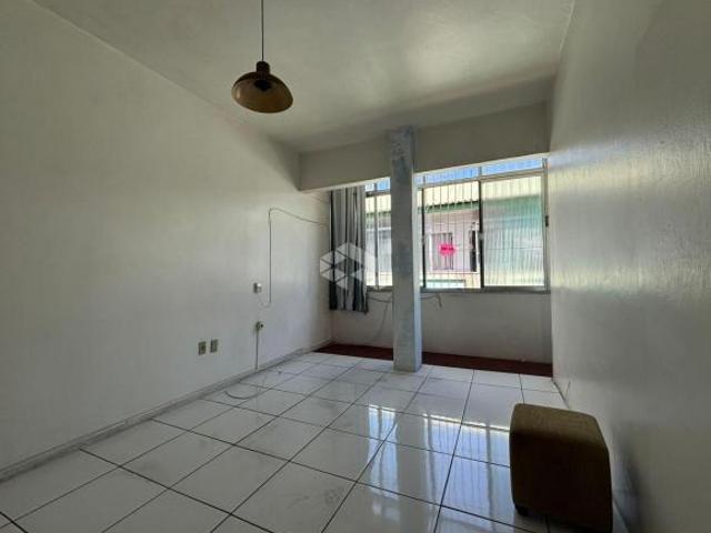 APARTAMENTO DE 1 DORMITÓRIO NO MENINO DEUS