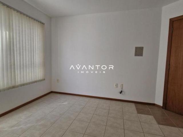 Apartamento de 1 dormitório, sala, cozinha no centro de Santa Maria