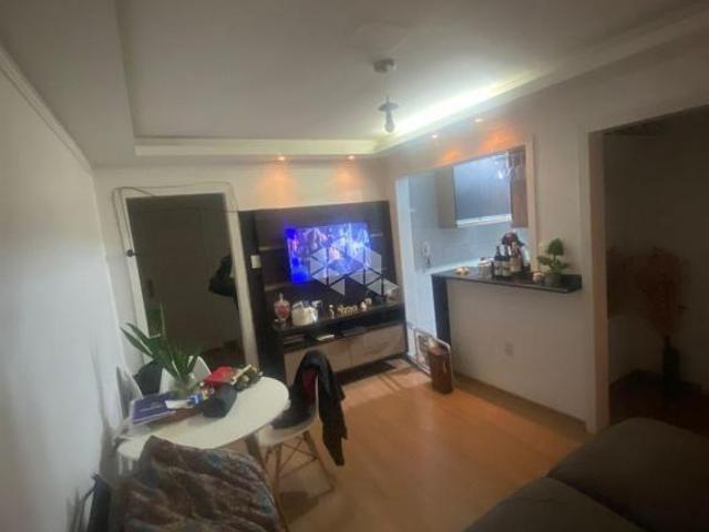 Apartamento de 1 dormitório semi mobiliado com sacada no Praia de Belas.