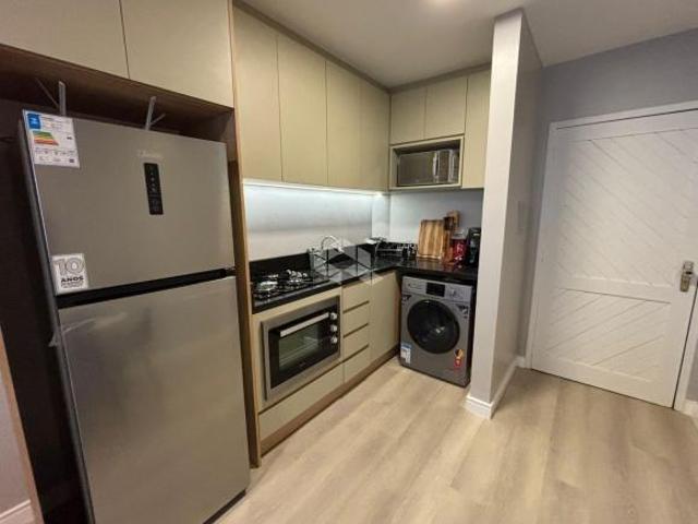 Apartamento de 1 dormitórios mobiliado e decorado em pleno Centro de Capão da Canoa