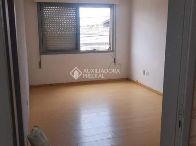 Apartamento de 1 dormitórios no São Sebastião, Porto Alegre