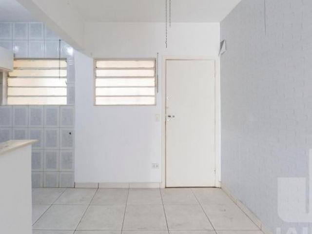 APARTAMENTO DE 1 DORIMTÓRIO 1 SALA 1 BANHEIRO