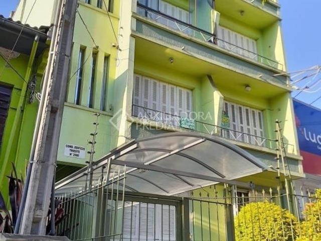 Apartamento de 1 quarto com sacada