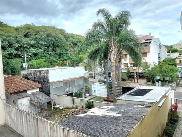 Apartamento de 1 quarto com suíte e vaga de garagem coberta