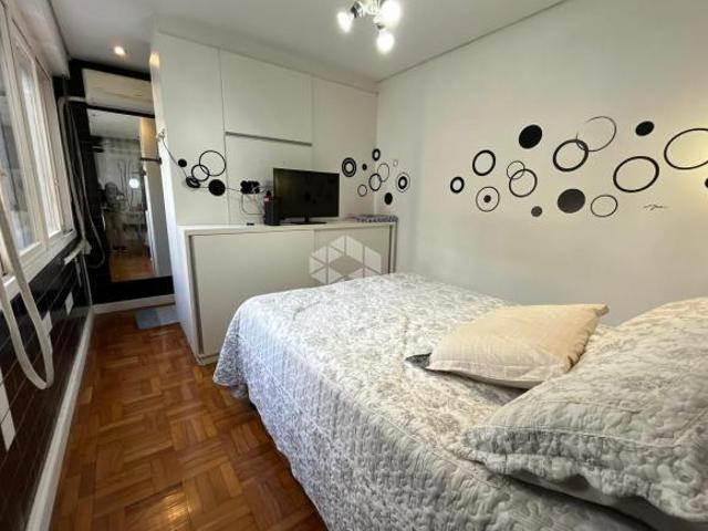 Apartamento de 1 quarto e 1 vaga no bairro Passo da Areia em Porto Alegre
