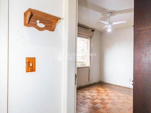 Apartamento de 1 quarto no bairro Santana em Porto Alegre / RS