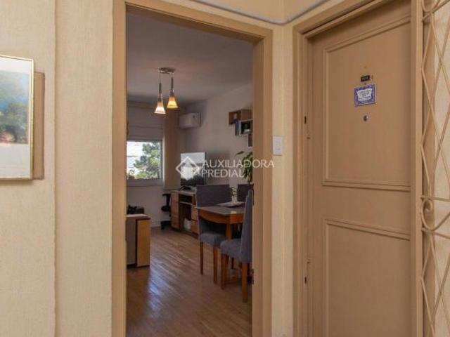 Apartamento de 1 quarto Semi Mobiliado no Cristal