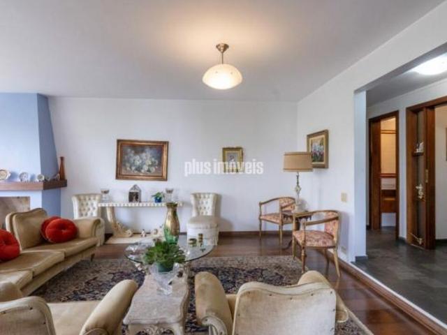 APARTAMENTO DE 200 M² 4 DORMITORIOS 3 SUITES E 5 VAGAS VILA ANDRADE!