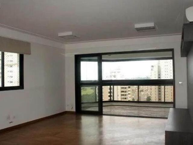 Apartamento de 200 m², 4 quartos em Paraíso do Morumbi, São Paulo
