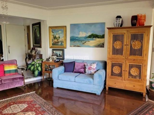 Apartamento de 200m² Campo Belo