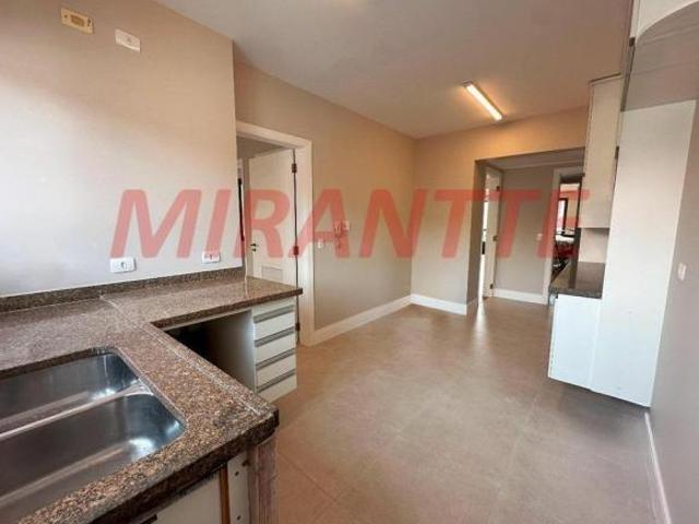Apartamento de 200m² com 4 quartos