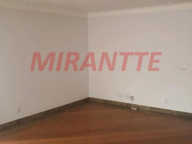 Apartamento de 200m² com 3 quartos