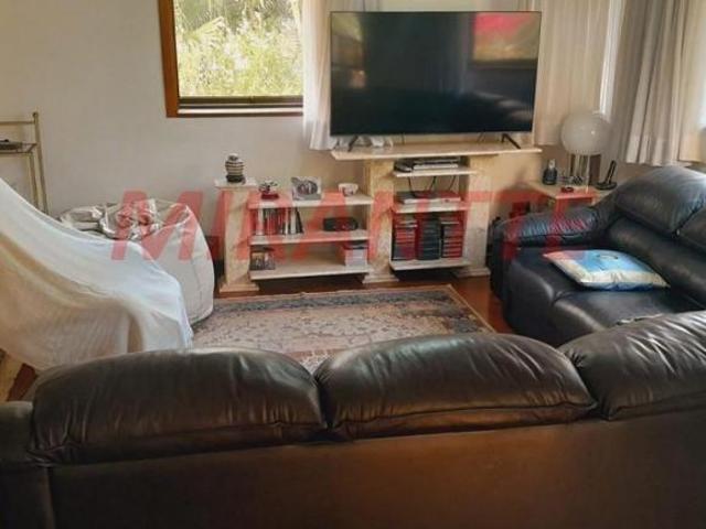Apartamento de 200m² com 3 quartos