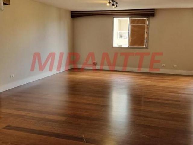 Apartamento de 200m² com 3 quartos