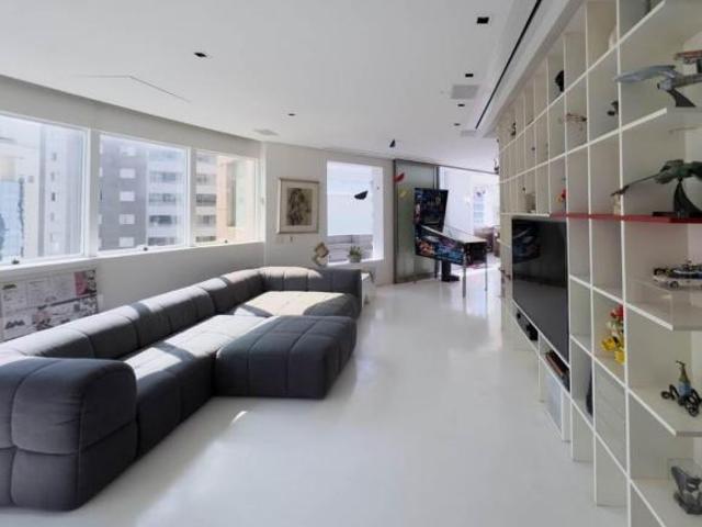 Apartamento de 202 m², 2 quartos em Indianópolis, São Paulo