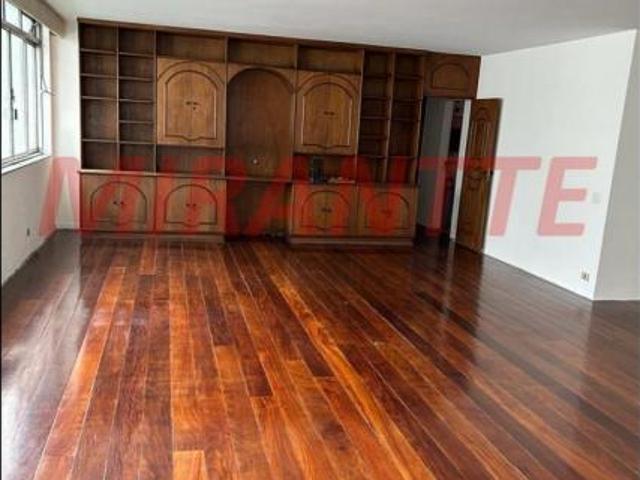 Apartamento de 202m² com 3 quartos
