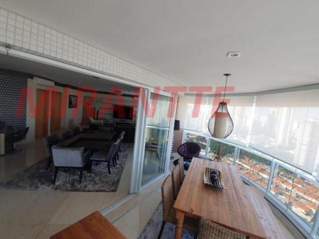 Apartamento de 202m² com 3 quartos