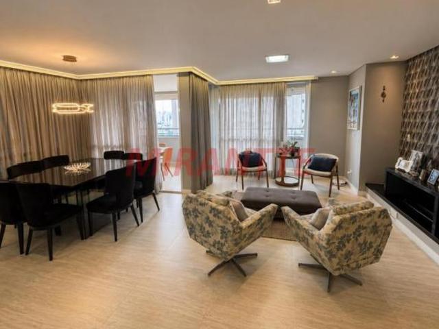 Apartamento de 206m² com 4 quartos