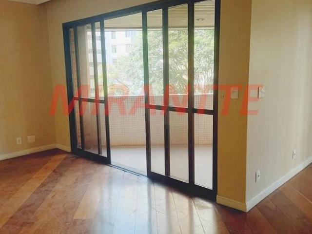 Apartamento de 207m² com 4 quartos
