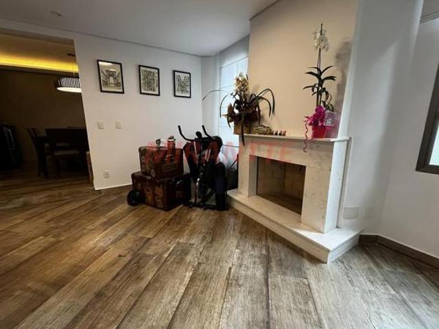 Apartamento de 208m² com 4 quartos