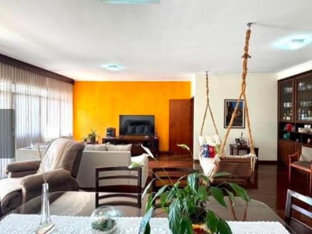 Apartamento de 209 m² com 3 Dorm. 1 Suíte, Escritório, Varanda, 2 Vagas à venda na Vila Adyana SJC