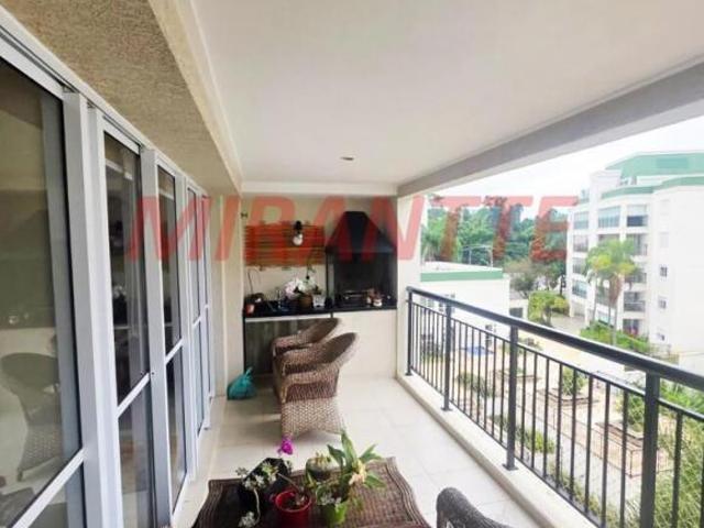 Apartamento de 210m² com 3 quartos