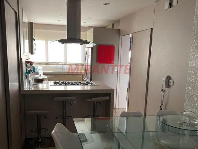 Apartamento de 210m² com 3 quartos