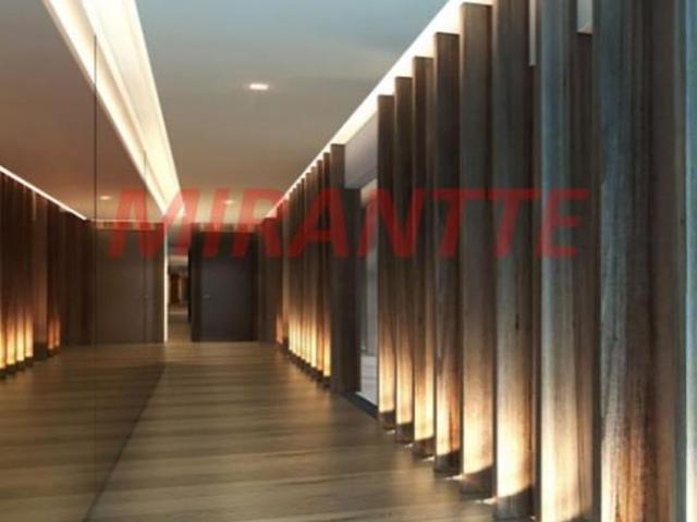 Apartamento de 211m² com 4 quartos