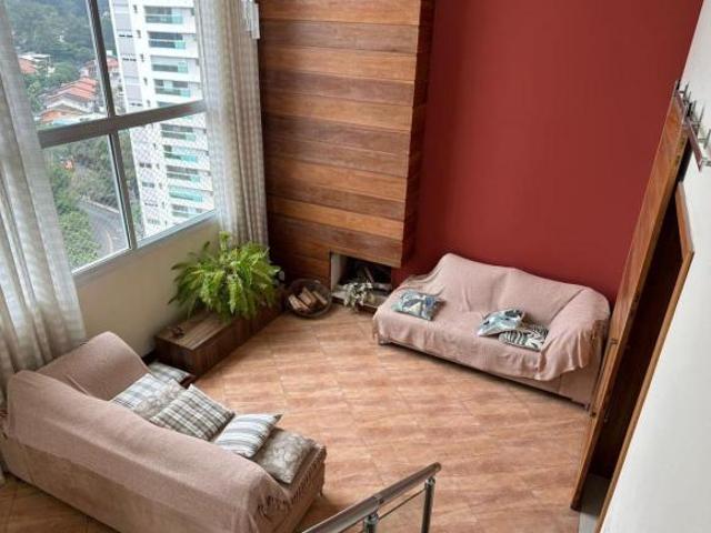 Apartamento de 215 m² com 4 quartos à venda em Umuarama