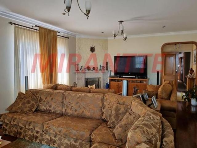 Apartamento de 220m² com 4 quartos