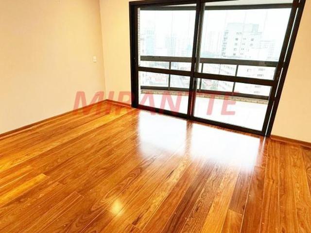 Apartamento de 220m² com 4 quartos